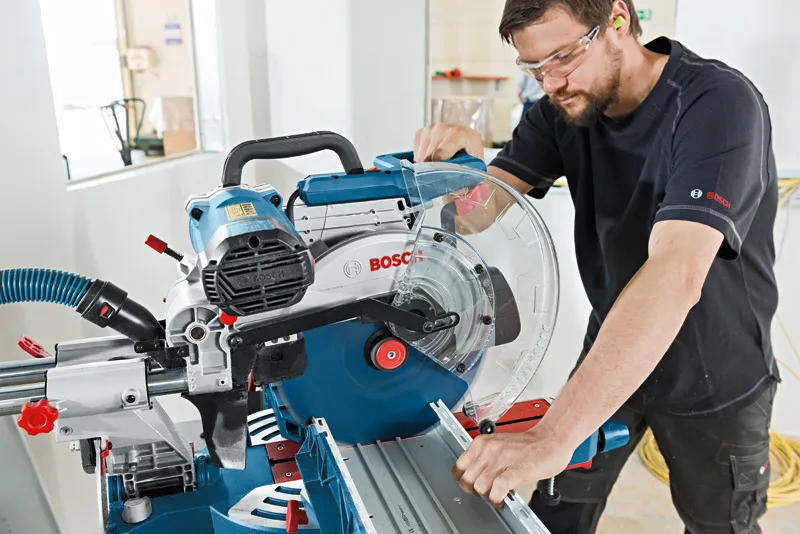 GCM 12 SDE Sliding Mitre Saw Bosch Professional