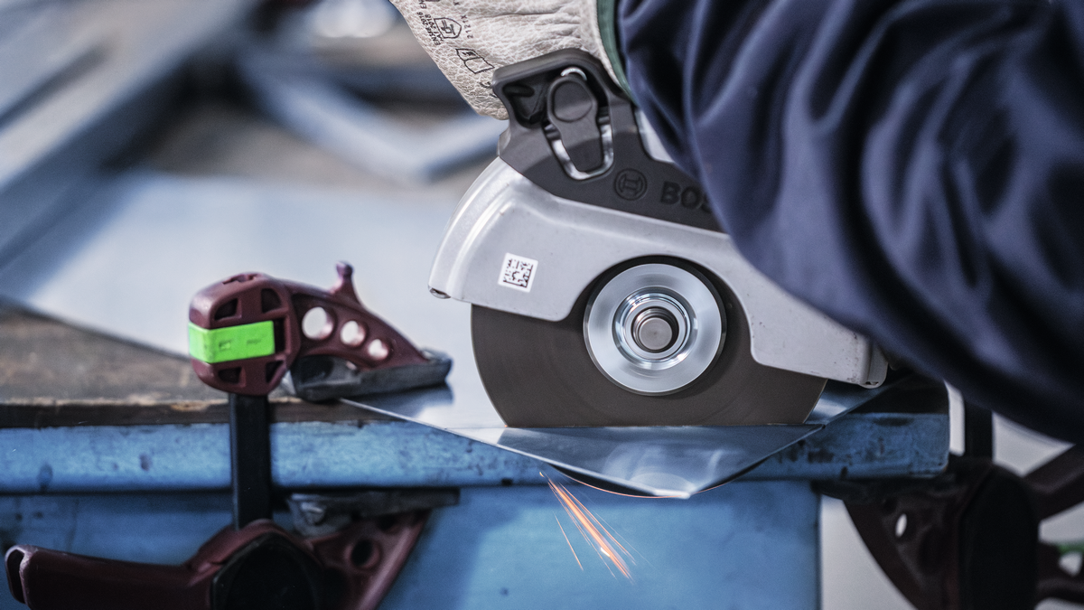 PRO Stainless Steel and Metal Bonded Cutting Disc - Bosch Professional