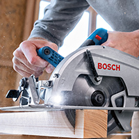 Dust solutions for cutting wood | Bosch Professional